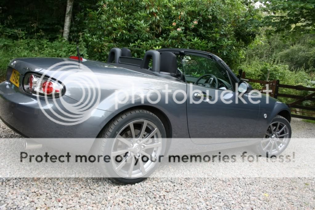 Any Pics of OEM painted rims - MX-5 Miata Forum